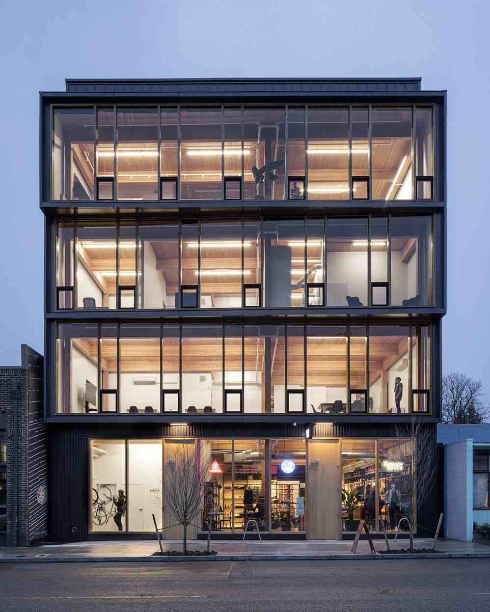 Prefabricated Steel Frame Buildings for Commercial & Industrial Use